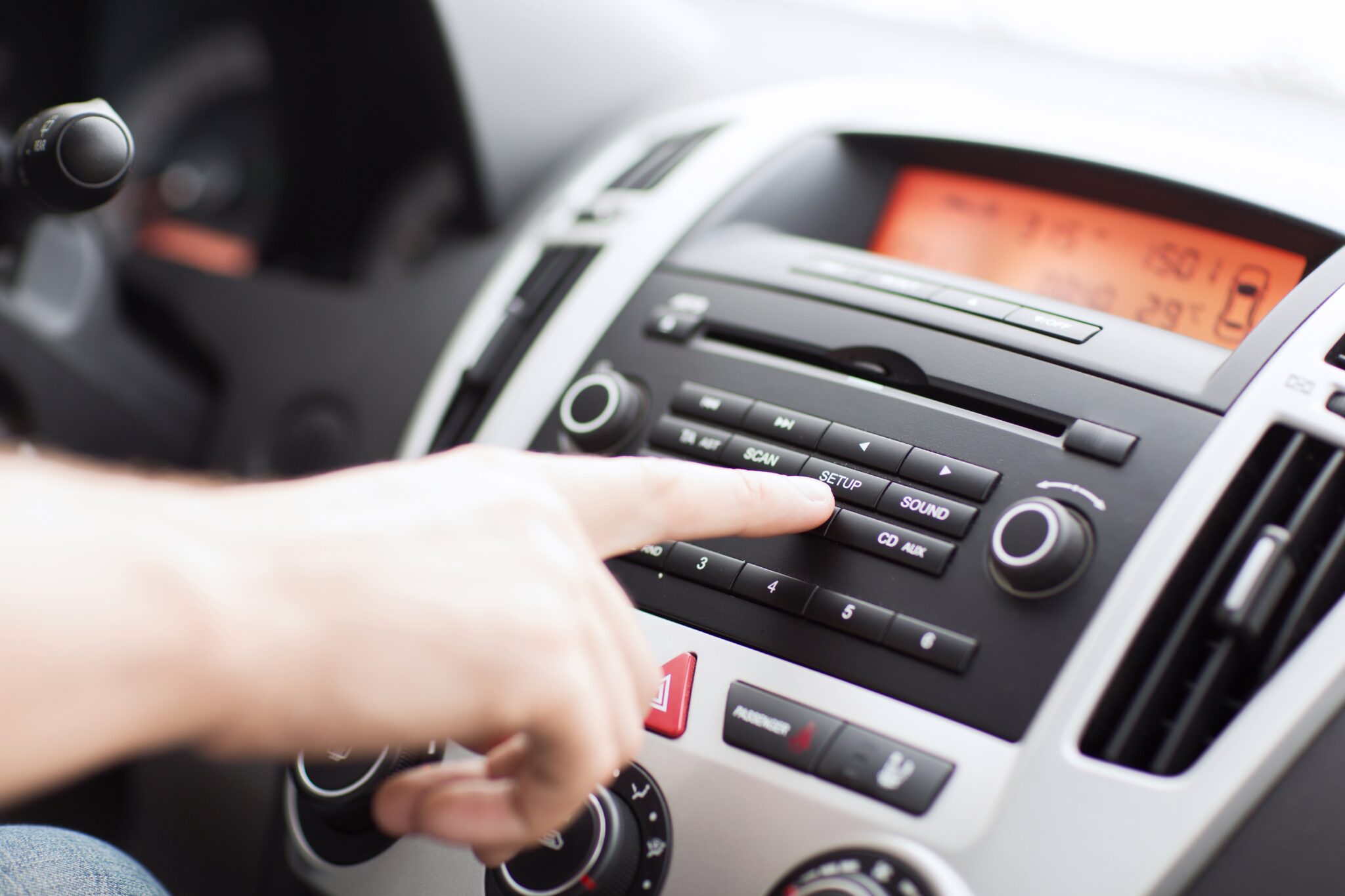 Car Radio Replacement Cost [OEM & Aftermarket]